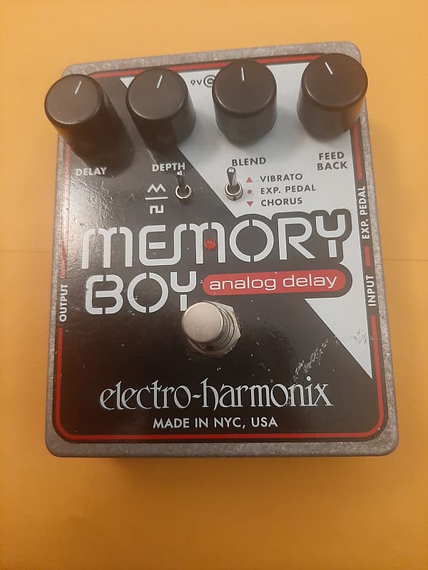 Electro-Harmonix Memory Boy Analog Delay / Chorus / Vibrato | Reverb