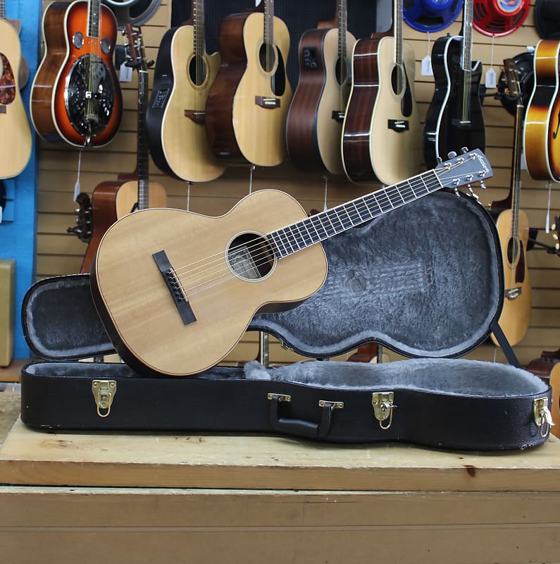 Larrivee Rosewood Special Edition Parlor Acoustic Guitar | Reverb
