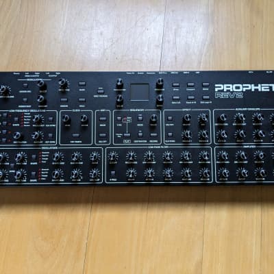 DSI Sequential Prophet 08 PE Synthesizer Desktop + Wie Neu | Reverb UK