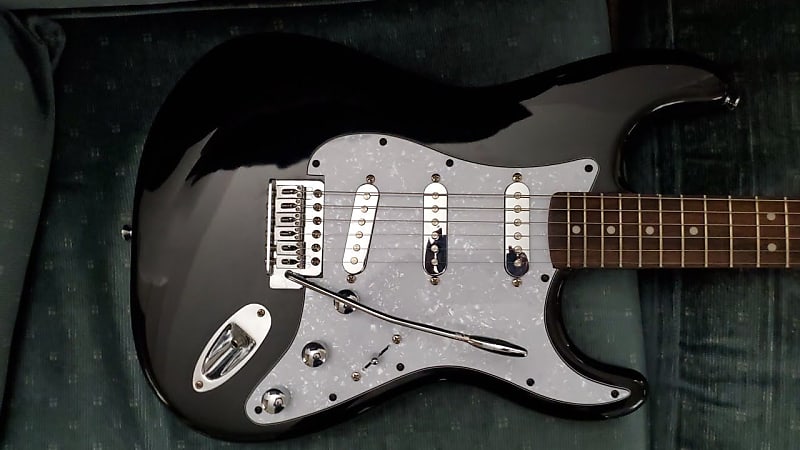 ~Cashified~ Fender Squier Bullet Stratocaster | Reverb