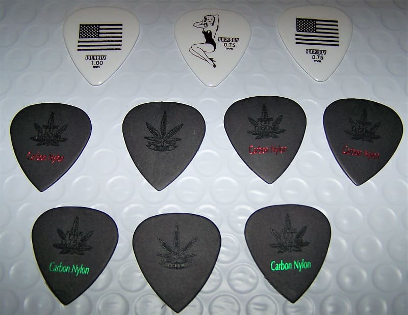 Pickboy Carbon Nylon Reefer .75mm & .60mm guitar picks + USA | Reverb