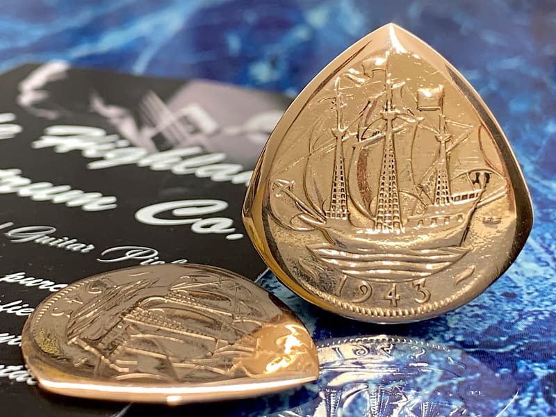 The Highland Plectrum Co. One King George VI 1943 Brass | Reverb UK