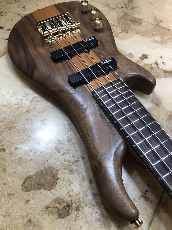 Custom left handed bass Short scale 2025 - Custom | Reverb