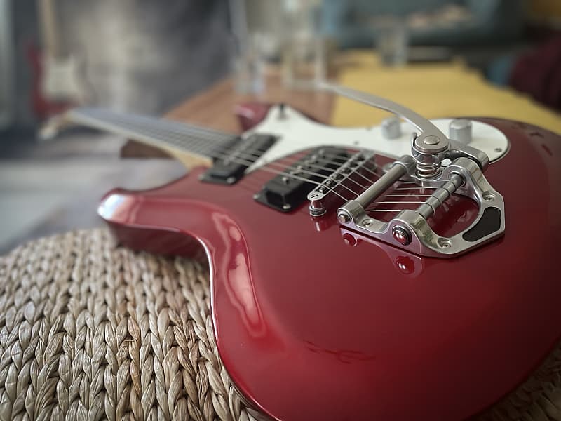 Wolf Ventura Mosrite Replica in red | Reverb