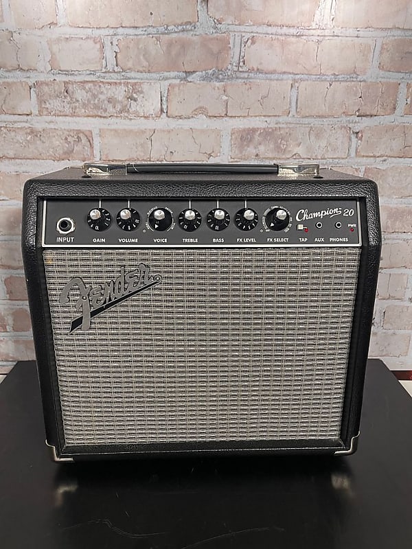 Fender Champion 20 Guitar Combo Amplifier (Cincinnati, OH) | Reverb
