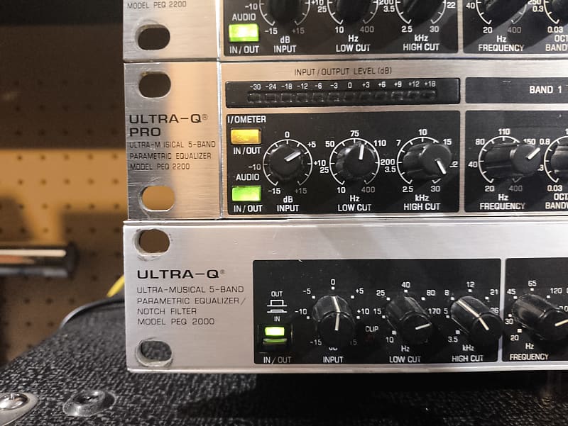 Behringer PEQ 2000 Ultra Q Parametric Equalizer | Reverb UK