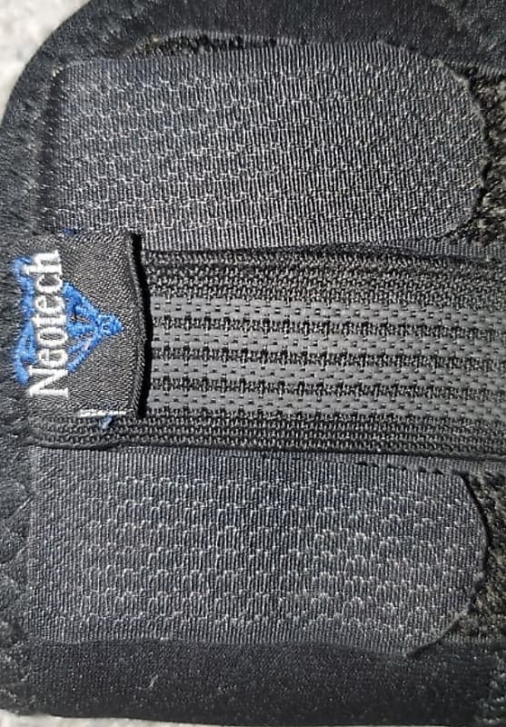 Neotech Neoprene Wireless transmitter pouch | Reverb