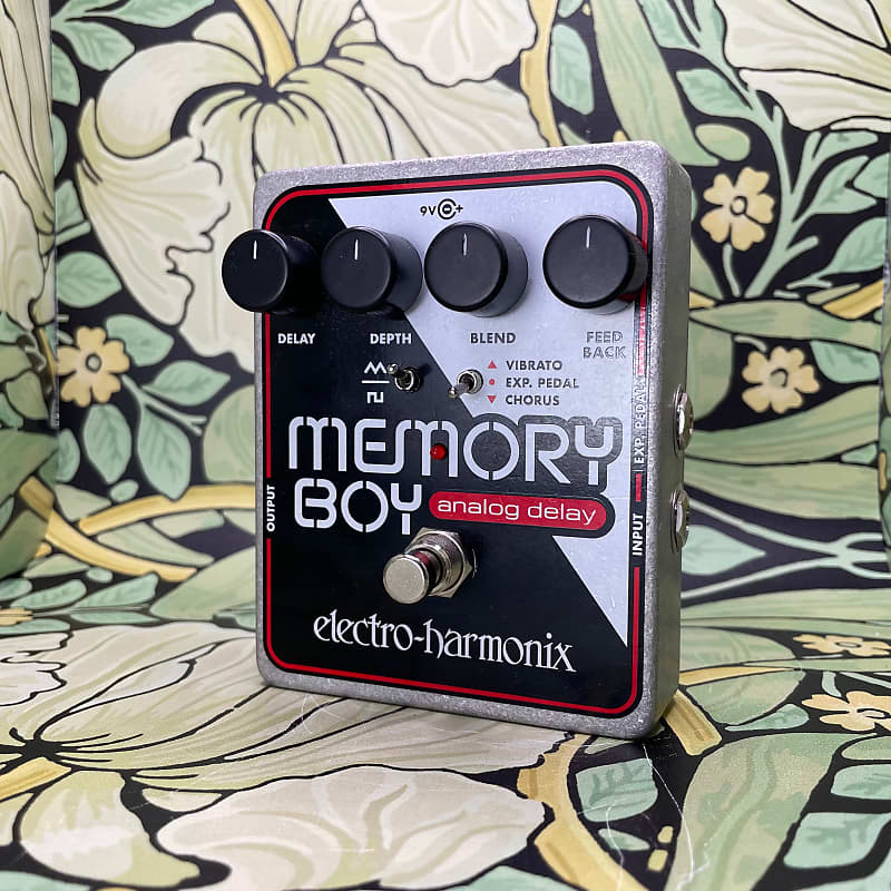 Electro-Harmonix Memory Boy Analog Delay | Reverb
