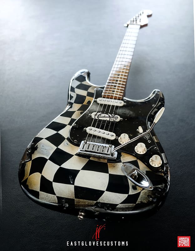 Fender 40th Anniversary The Distorted Checkered American | Reverb
