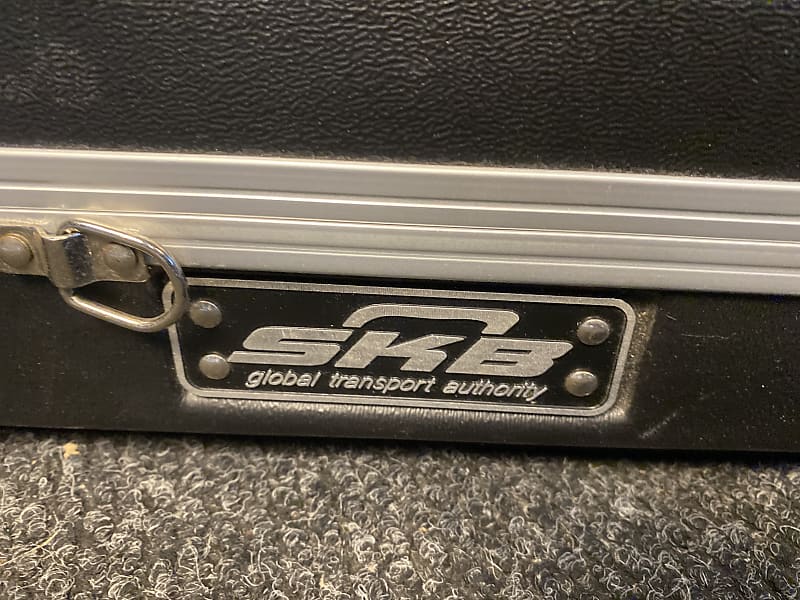 SKB SKB 1/2 violin case - Black | Reverb