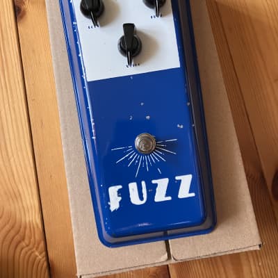 Wolf Devices / Fuzz / Aged Blue (Fuzz Face) | Reverb