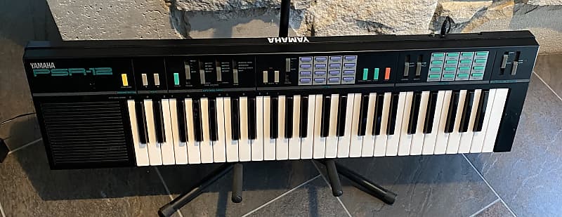 YAMAHA PSR-12 1980'S BLACK | Reverb