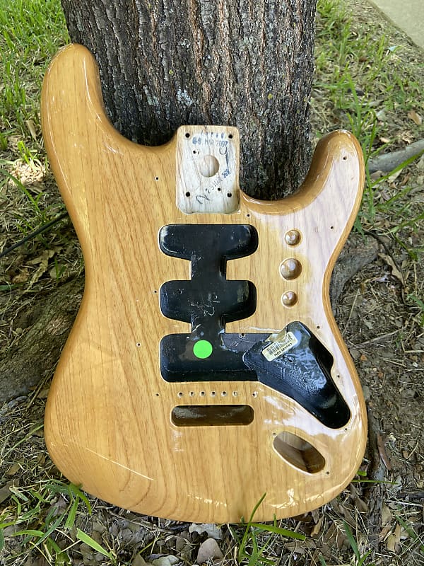 Fender Genuine 70s reissue Stratocaster Body | Reverb