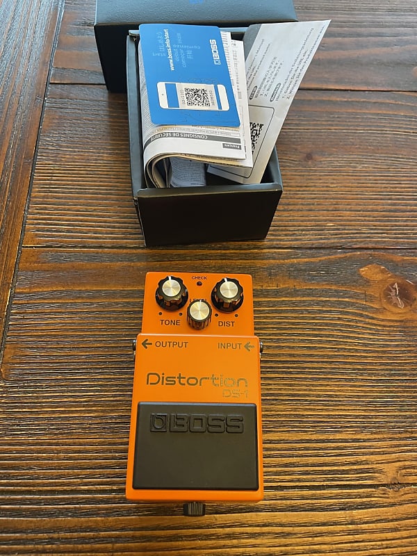Boss DS-1 Distortion (Silver Label) 1994 - Present - Orange | Reverb