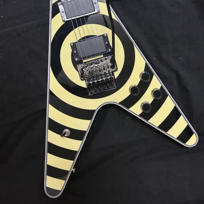 Firefly FFVX Flying V | Reverb