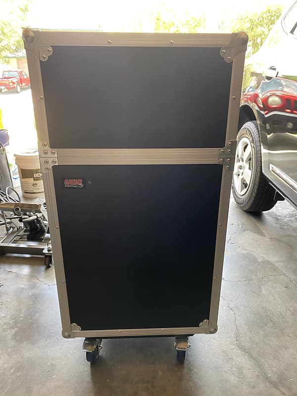 Gator GTour Slant top ATA rolling rack 2020’s - Black | Reverb