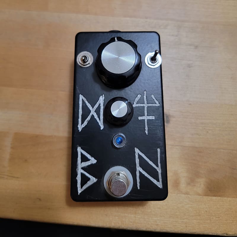 Blackhawk VALHALLA FUZZ Hand Wired Point-to-Point | Reverb