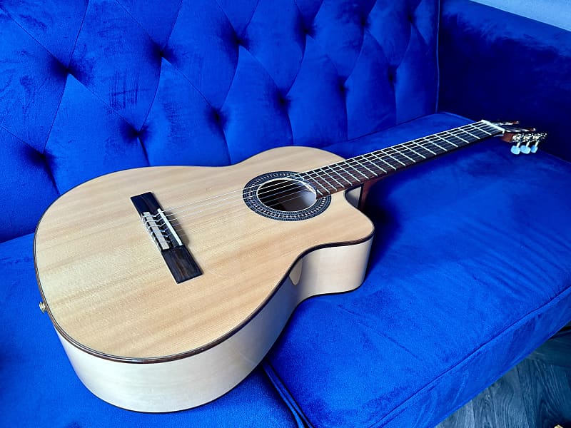 Raimundo 630E ELECTRO ACOUSTIC 2020 - SPRUCE ANDSYCAMORE | Reverb