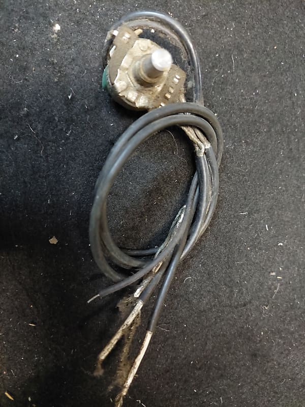 Fender Master Volume Pot 1970s Chrome | Reverb