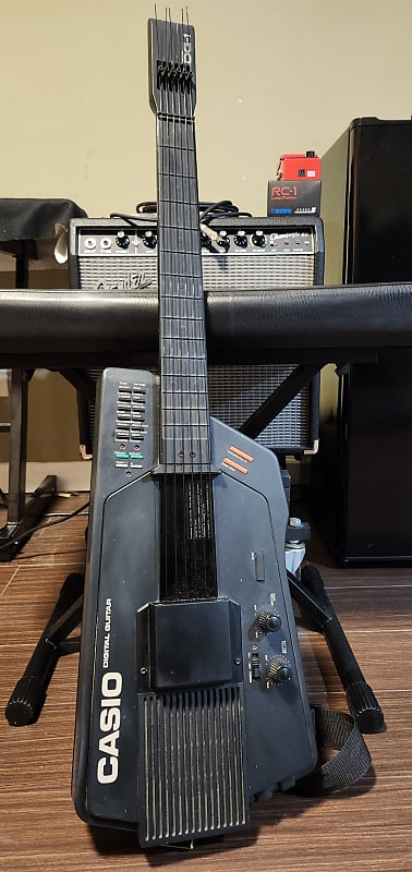 Casio DG-1 Digital Guitar Synth With Original Bag | Reverb