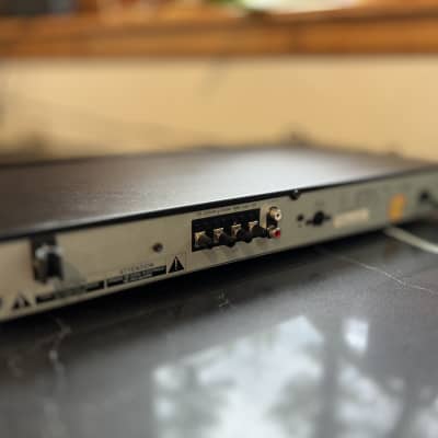 Luxman T-100 Digital Synthesized AM/FM Tuner | Reverb