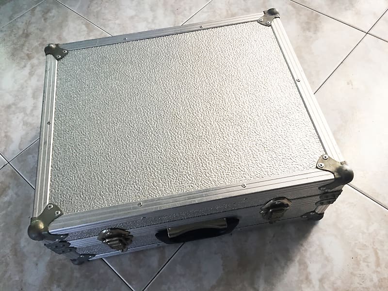 AKAI MPC2000 CUSTOM CASE 1996 ALU | Reverb