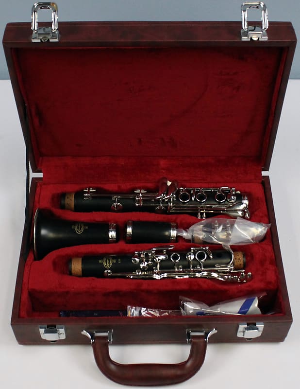 Buffet Crampon E11 Student Bb Clarinet, In-Store Display | Reverb