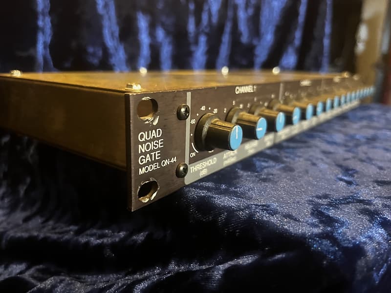 Furman QN-44 quad noise gate Black/blue | Reverb