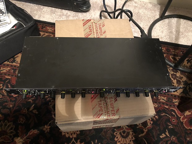 Drawmer DL231 Stereo Dual Compressor/ Limiter / Expander / | Reverb