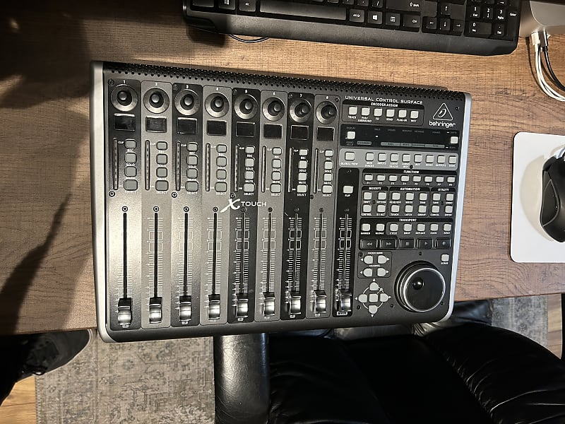 Behringer X-TOUCH Universal DAW Control Surface 2015 - | Reverb UK