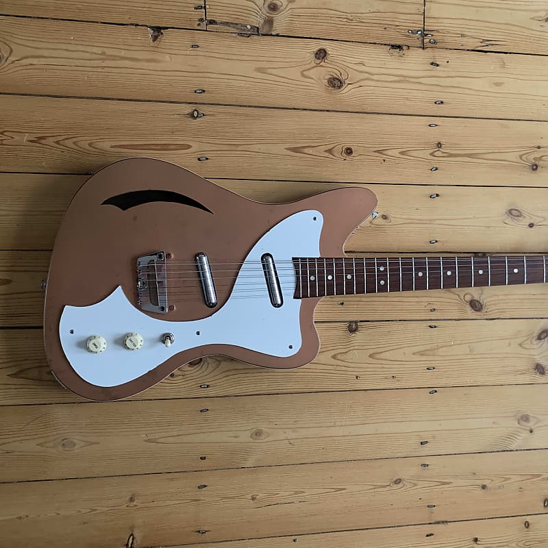 Danelectro style 12 string with original Fender villager | Reverb UK