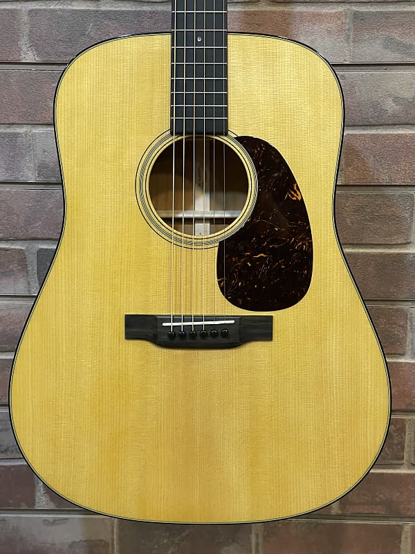Martin D-18 | Reverb