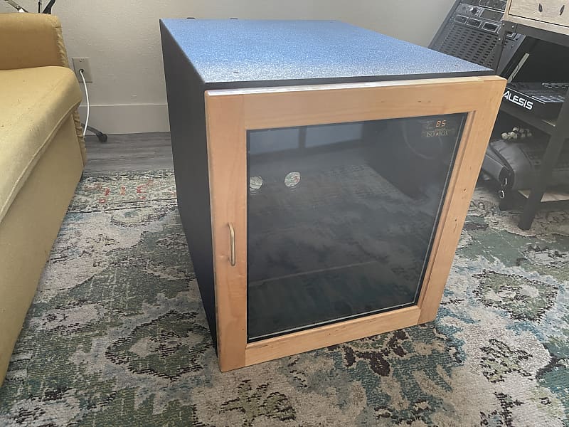 Sound Construction Iso-Box | Reverb