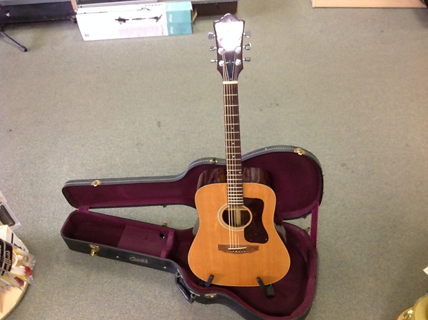 Guild D35 1977 vintage Natural with case | Reverb