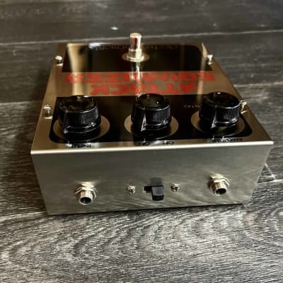 Electro-Harmonix Attack Equalizer 1975 + Box 1975 | Reverb