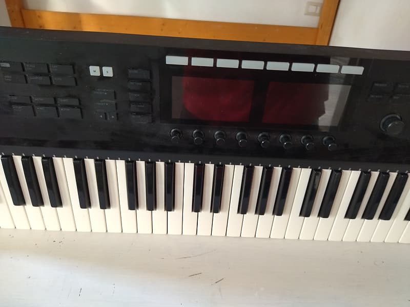 Native Instruments KOMPLETE KONTROL S61 MK2 KEYBOARD 2019 | Reverb