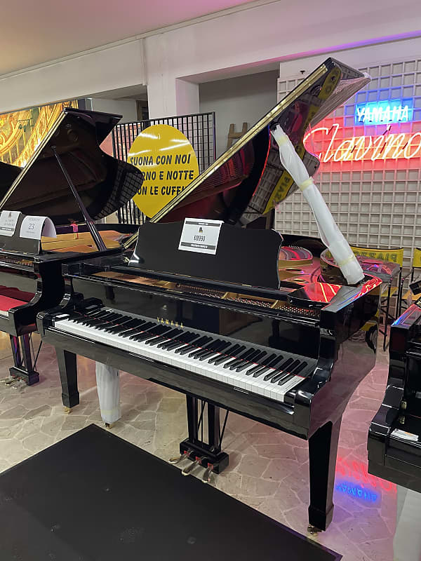 Yamaha PIANOFORTE A MEZZA CODA G3 NERO LUCIDO | Reverb