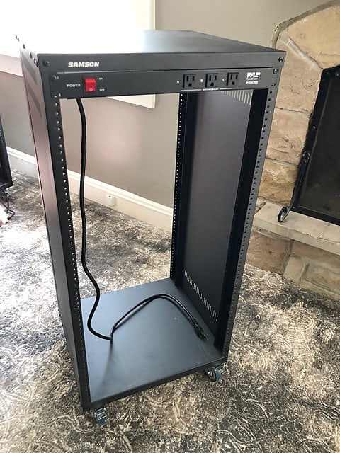 Samson SRK21 Universal Rack w/ Casters - powered | Reverb