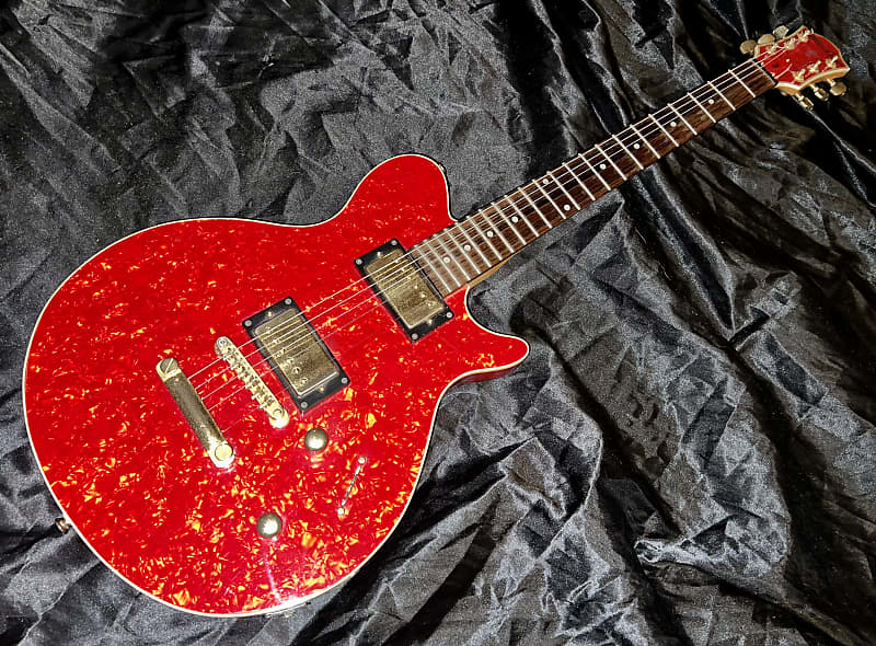 Hohner Pearl Series Electric Guitar 2000’s - Berry Red Pearl | Reverb