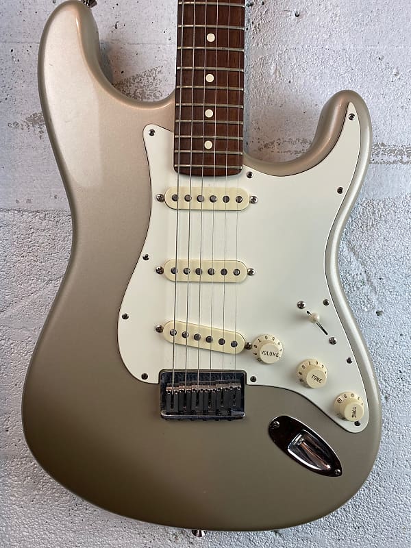 Fender Stratocaster 2001 Inca silver | Reverb