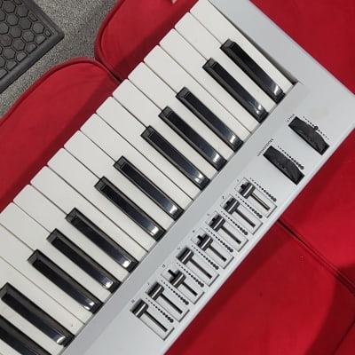 M-Audio Midiman 61 note midi/usb controller - Silver | Reverb