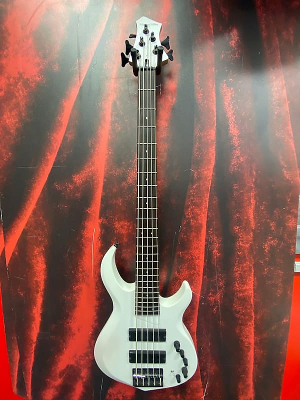Marcus Miller M2 5 String Bass Guitar (Houston, TX) | Reverb