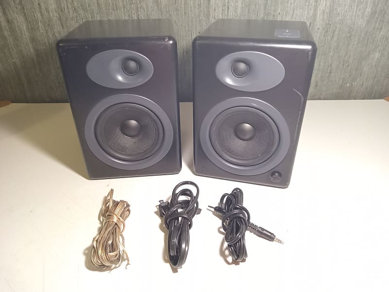 Audioengine A5 Powered Studio Monitor Speakers with Power | Reverb