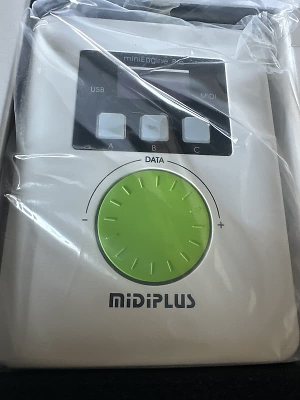 Midiplus MiniEngine Pro 2022 - White | Reverb