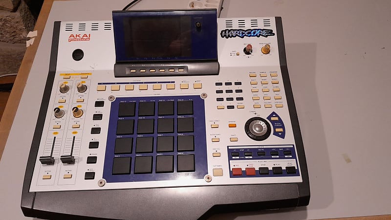 Akai MPC4000 For Parts or Repair | Reverb