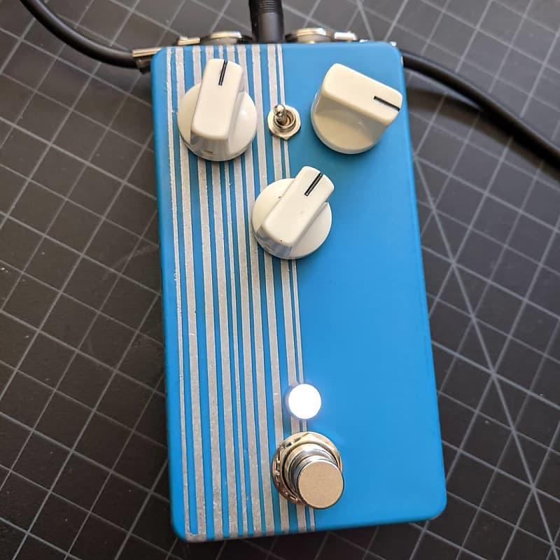 StewMac Fan Tremelo Pedal Kit Build 2020 Blue/Metal | Reverb