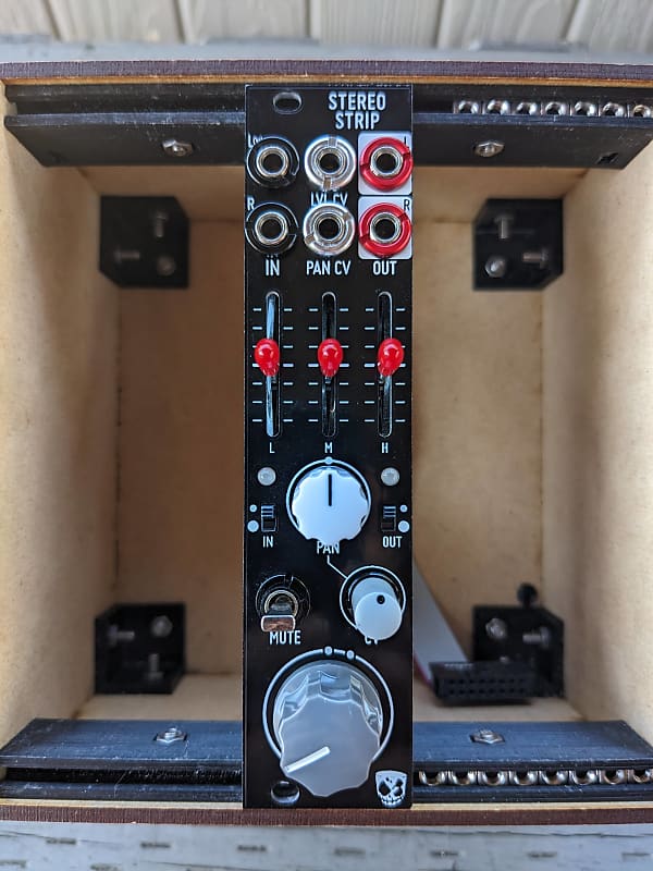 Divkid Stereo Strip - EQ, VCA, Panner, Distortion, Mute & | Reverb