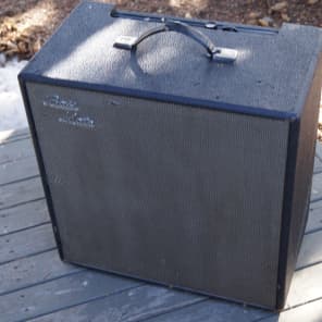 Traynor YBA-2 Bass Mate 15-Watt 1x15" Guitar | Reverb The Netherlands