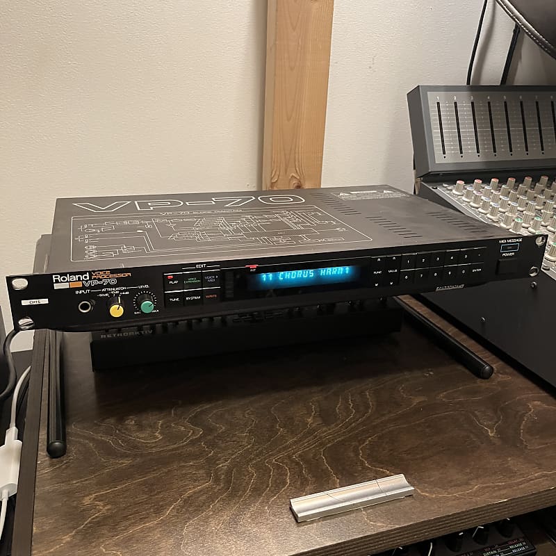 Roland VP-70 Voice Processor & Vocoder | Reverb