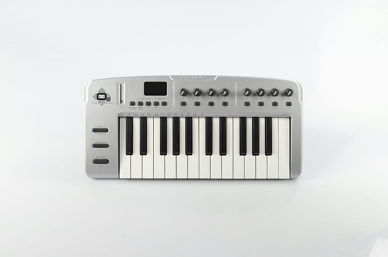 M-Audio O2 O 2 USB 25-Key MIDI Keyboard Controller Owned by | Reverb